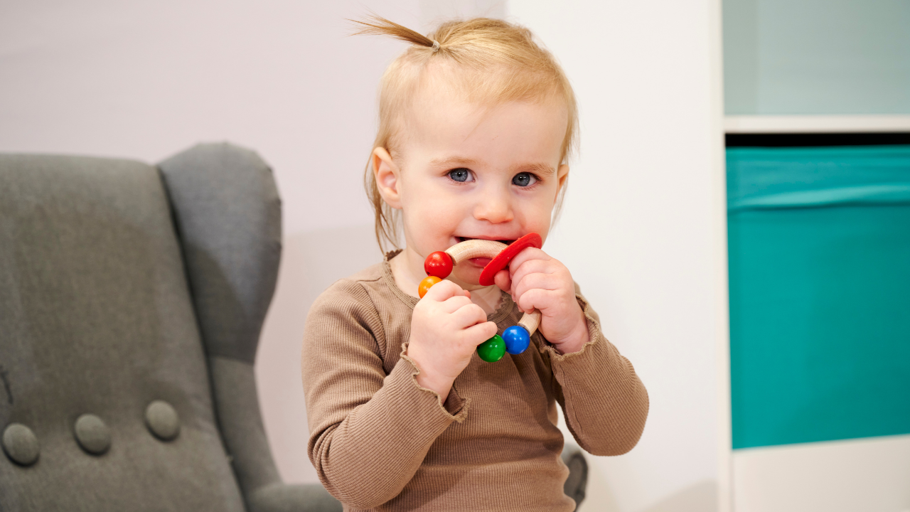 Teething teething rings - first aid & tips for relief